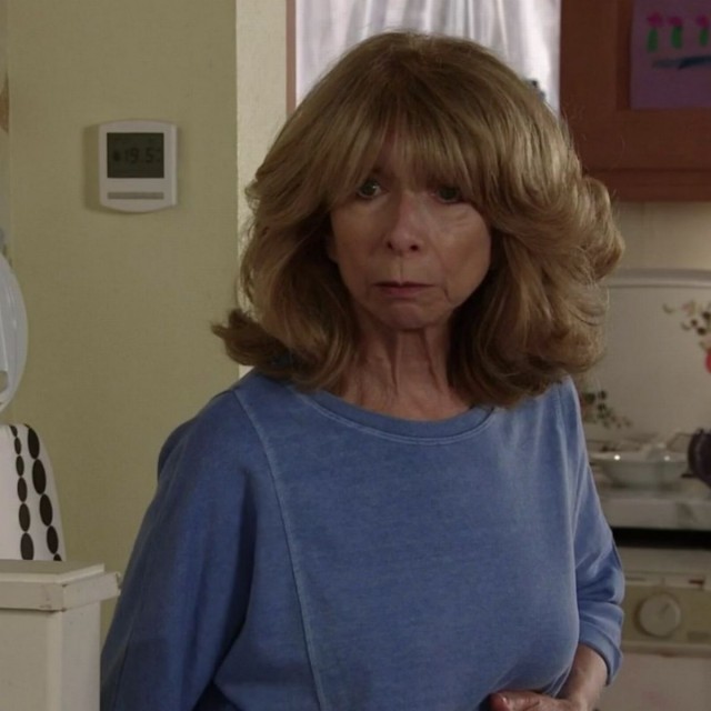 ICONIC TV MOMS – colleen